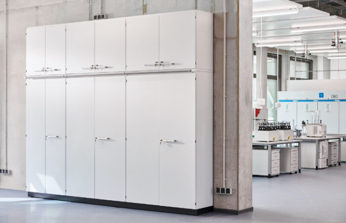 Laboratory sinks and basins for hygienic work | Köttermann