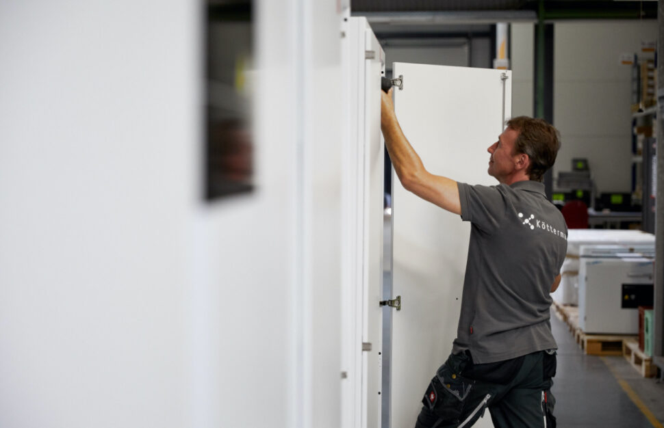 Services - Laboratory furniture from a single source | Köttermann